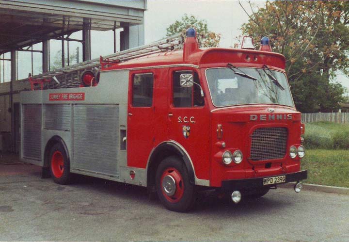 Fire Engines Photos - Dennis F44 Surrey Fire Brigade (Cranleigh)