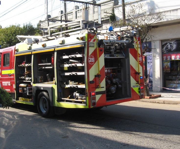 Fire Engines Photos - Mercedes Benz Angloco - Argentina