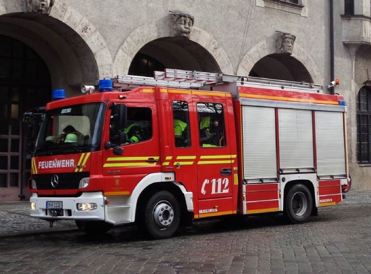 Fire Engines Photos - MB-Magirus HLF20 Rescue Pump