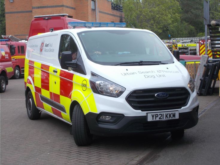 Fire Engines Photos - Kent Ford Transit Urban Search & Rescue Dog Unit Y