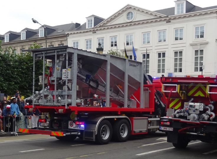 Fire Engines Photos - Scania - Prime Mover Sand Bags producer