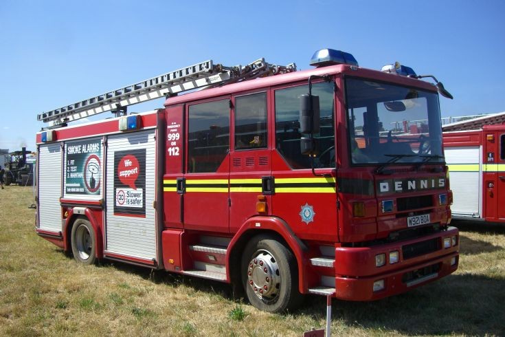 Fire Engines Photos - Dennis Sabre XL WrL W921 BOA