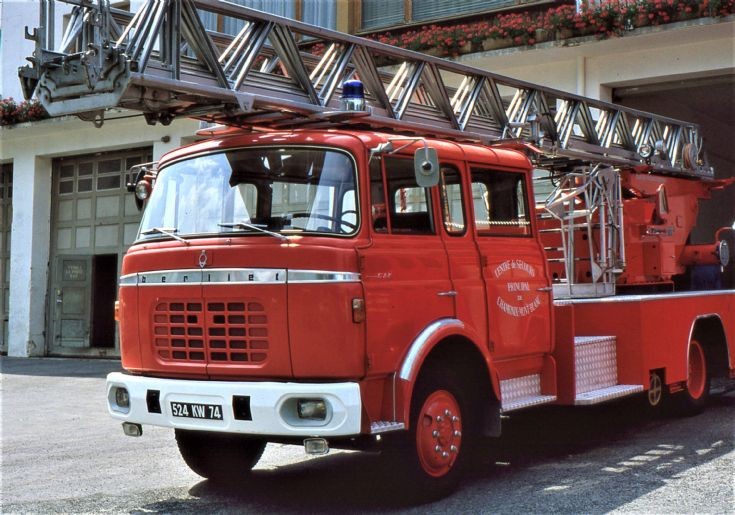 Fire Engines Photos - Berliet GAK20H - TTL30 Magirus