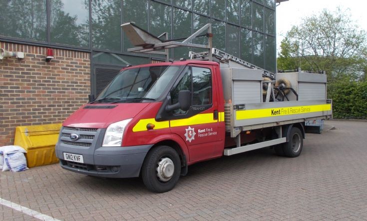Fire Engines Photos - Kent FRS Ford Transit ladders
