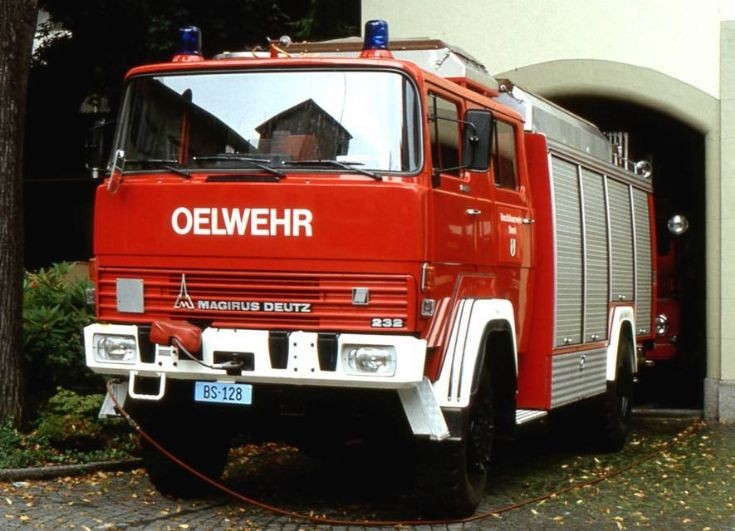 Fire Engines Photos - Magirus Deutz - HAZMAT Tender