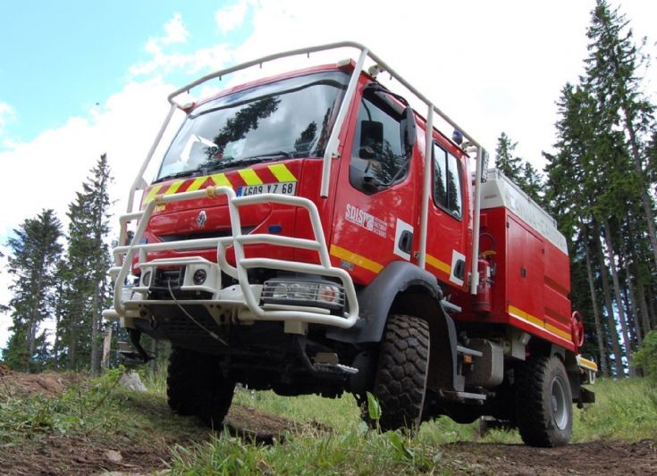 Fire Engines Photos - Renault-Camiva CCF4000 Brush fire Tender