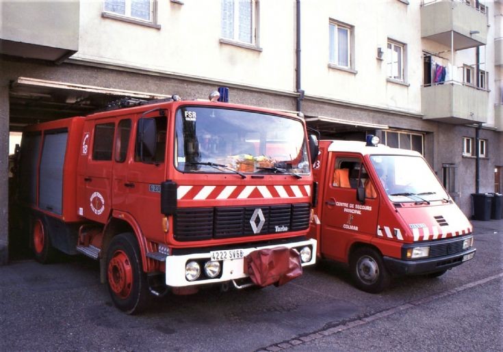 Fire Engines Photos - Renault - Sides FSR Rescue