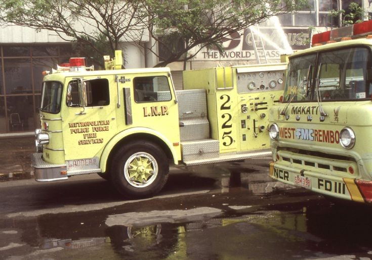 Fire Engines Photos - Ford - FMC