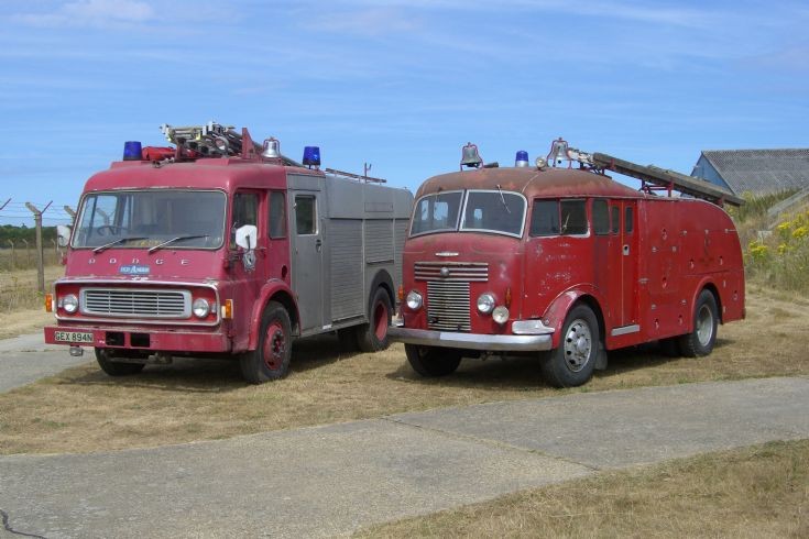 Fire Engines Photos - Dodge K850/HCB-Angus GEX894N and Commer/Carmichae1