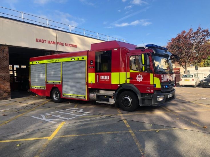 MB Emergency One FRU East Ham WX71VJV