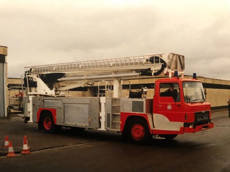 Fire Engines Photos - DodgeG16/Saxon SS220 HP FSC E360KHY
