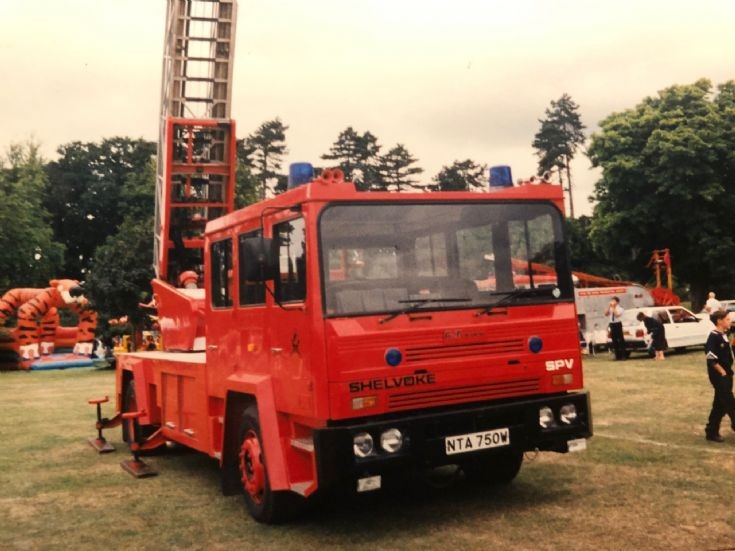 Fire Engines Photos - S&D/G&T Attack M'weather TL NTA750W Devon