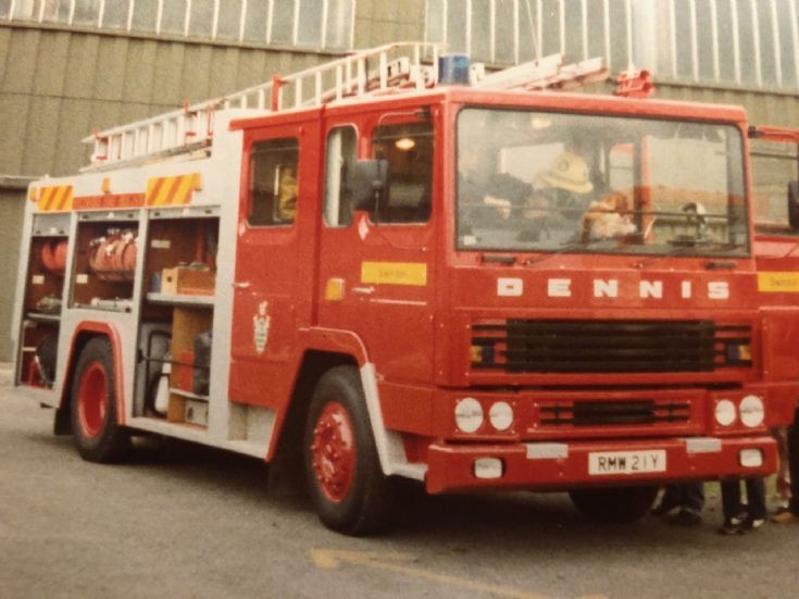 Fire Engines Photos - RMW21Y Dennis SS WrT Wiltshire