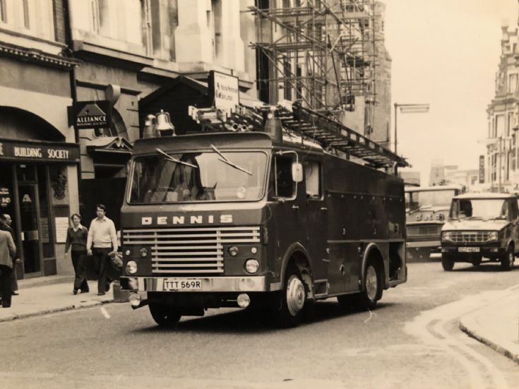 Fire Engines Photos - TTT569R Dennis D WrL Devon