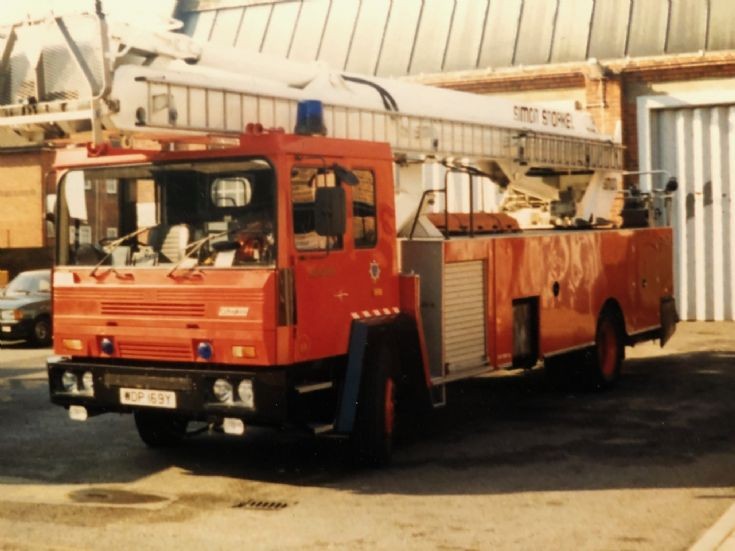 Fire Engines Photos - WDP169Y S&D Angloco SS263 HP Berks