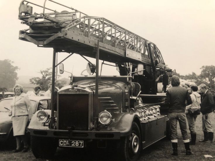 Fire Engines Photos - CDR287 Dennis M'weather TL NFS PLymouth