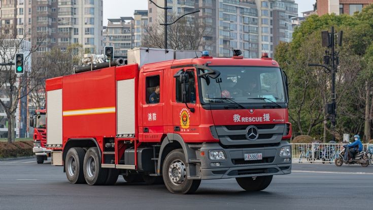 Fire Engines Photos - Magirus Fire Truck(TLF) of Shanghai