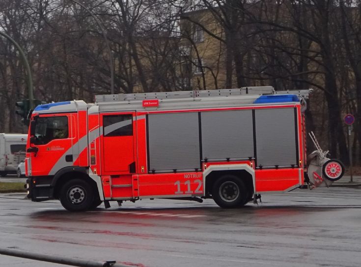 Fire Engines Photos - MAN-Rosenbauer LHF 20/12 Rescue Pump - Prototype