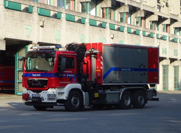 Fire Engines Photos - MAN - Prime Mover
