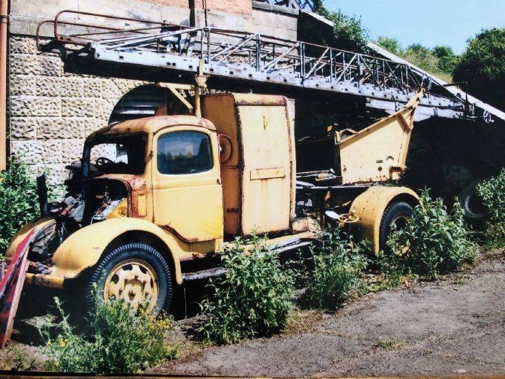 GXN202 Austin K4/M'weather 60' TL Weedon