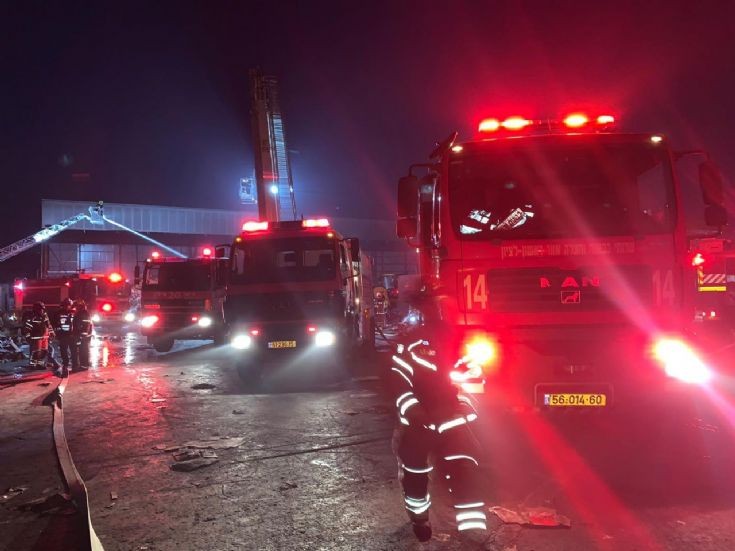 Major fire recycling plant