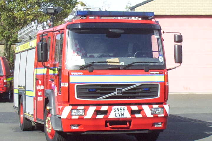 Fire Engines Photos - glenrothes wrl