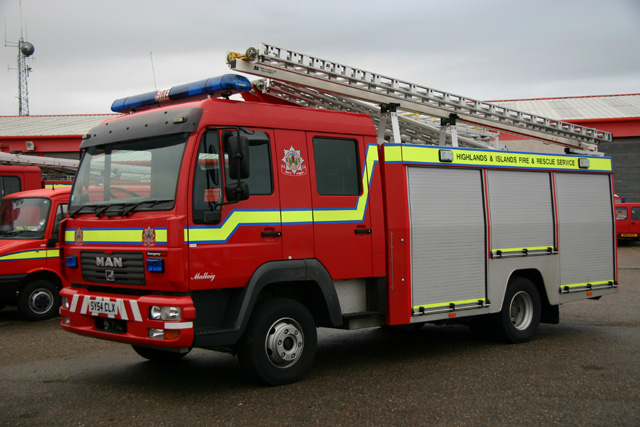 Fire Engines Photos - Mallaig WrL