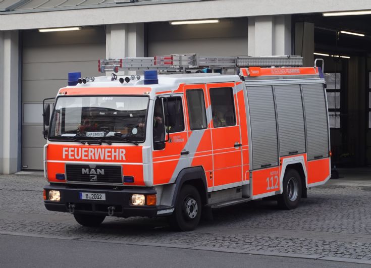 MAN Rosenbauer LHF 16/12 Rescue-Pump