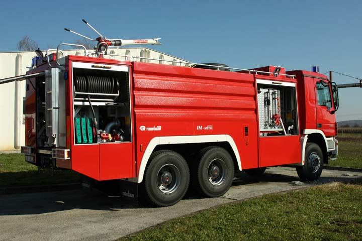 Fire Engines Photos - Fire brigade Zagreb Croatia Mercedes Actros