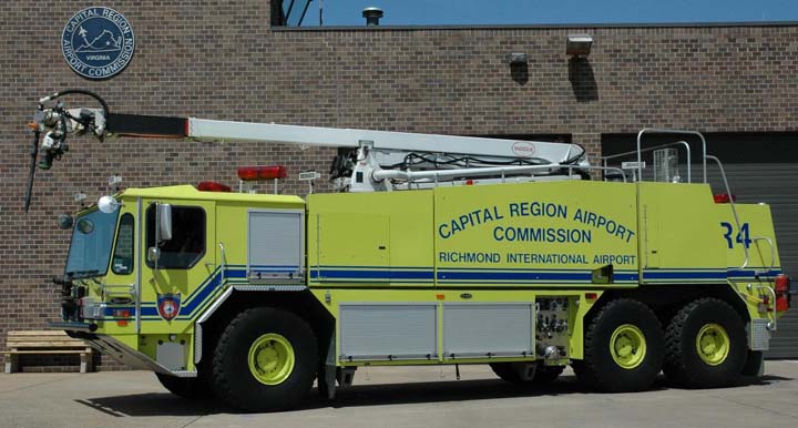 Fire Engines Photos - Richmond International Airport RESCUE 4
