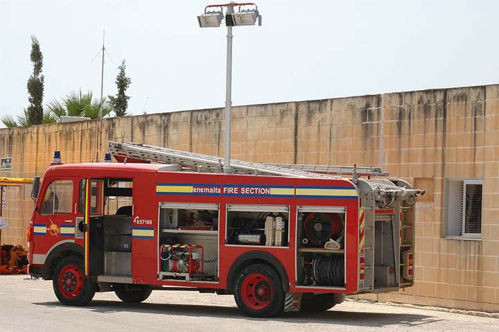 Fire Engines Photos - Enemalta Fire team Bedford TK Malta