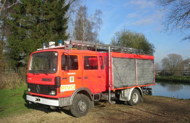 Fire Engines Photos - Fire School Pivo Asse Belgium Renault JN90