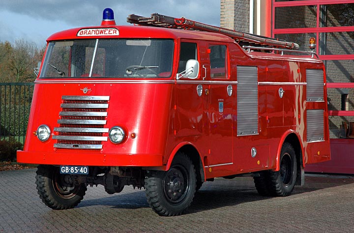 Fire Engines Photos - DAF V1100C360 Pumper