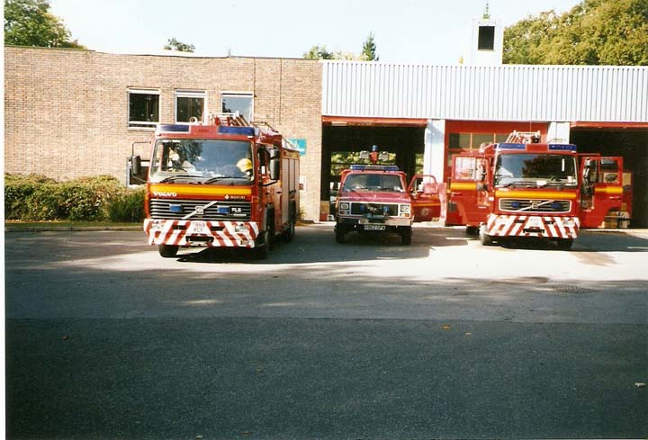 Fire Engines Photos - Surrey Fire & Rescue Service Goodstone Station