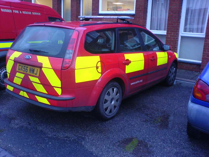 Fire Engines Photos - East Sussex FRS Ford Officer Fire Car
