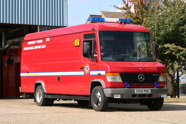 Fire Engines Photos - Norfolk Fire Service OSU Mercedes