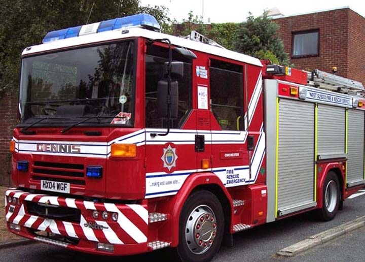 Fire Engines Photos - West Sussex Dennis Sabre WrL