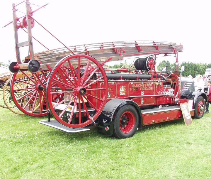 Fire Engines Photos - Dennis Big Six - Manchester FB