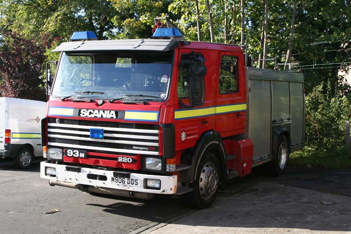 Fire Engines Photos - Strathclyde FRS Helensburgh Scania 93M