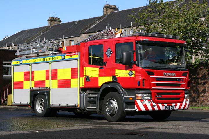 Fire Engines Photos - Strathclyde FRS Dumbarton Scania Recue Pump