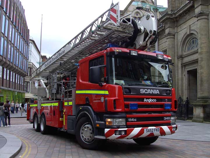 Fire Engines Photos - Strathclyde fire & rescue TL SA52 FKO
