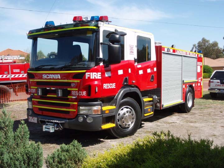 Fire Engines Photos - Country Fire Authority Heavy Rescue - Langwarrin