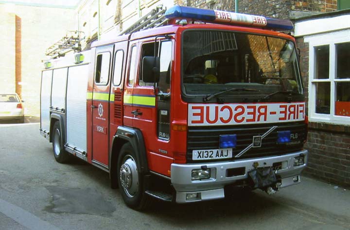 Fire Engines Photos - Volvo FL6 Rescue Pump York Fire station