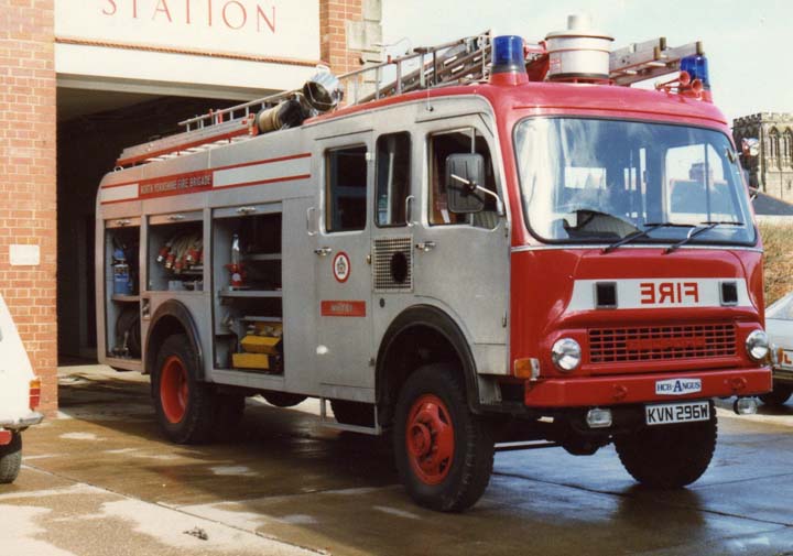 Fire Engines Photos - Bedford TK 4x4 Water ladder North Yorkshire