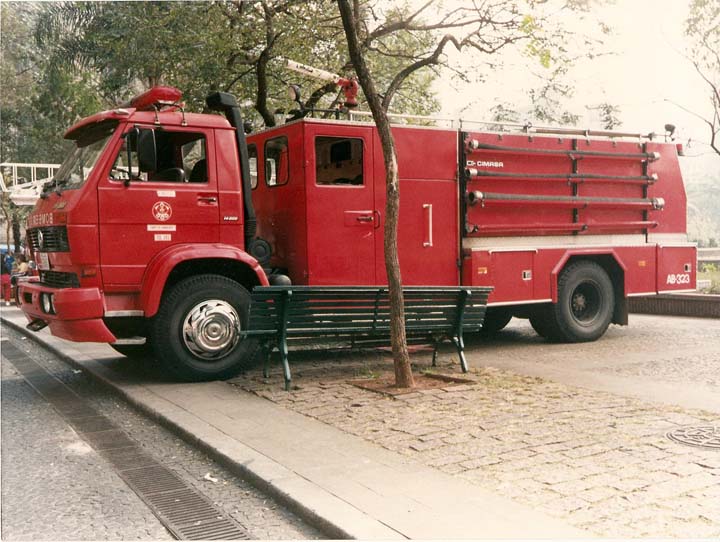 Fire Engines Photos - Auto Bomba 323 Volkswagen São Paulo Brazil
