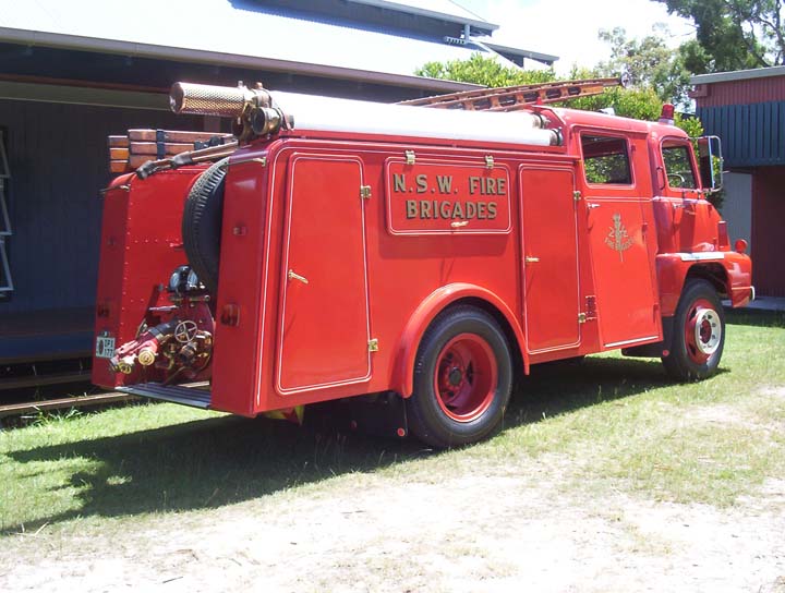 Fire Engines Photos - 1964 Ford Thames Trader Ex N.S.W Fire Brigades