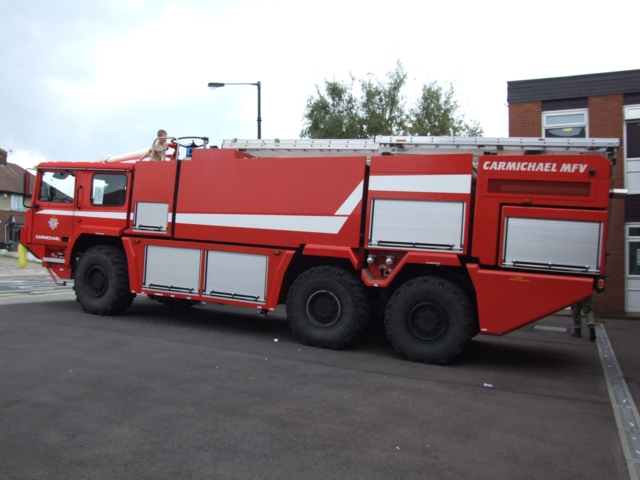 Fire Engines Photos - RAF Appliance from Linton on ouse