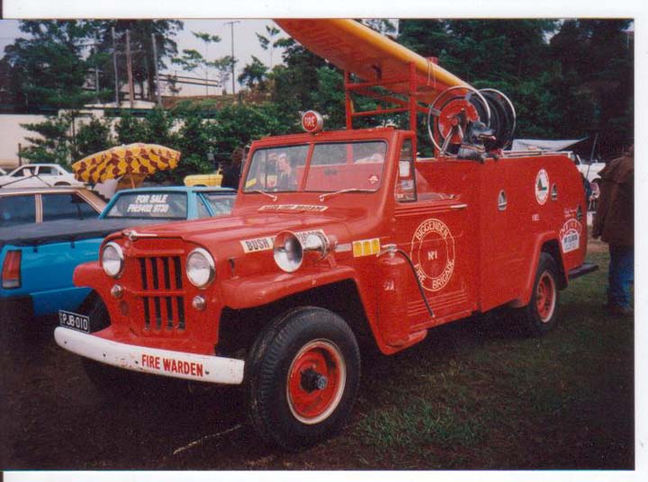 Fire Engines Photos - Biggenden QLD Fire brigade Jeep