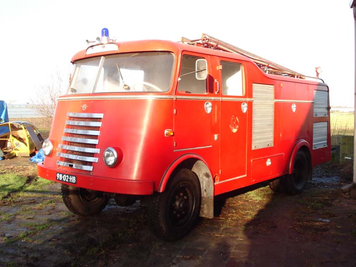 Fire Engines Photos - 1956 Daf watertender ex Brandweer Beek en Donk