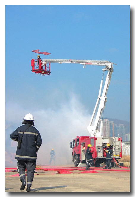 Fire Engines Photos - Scania/SK Fire HP in action Hong Kong